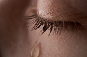 7 Common Causes of Dry Eyes | Ayrshire Eye Clinic